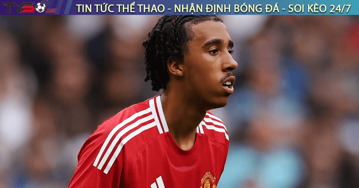 MU Thông Báo Leny Yoro Trở Lại Sau 3 Tháng Vắng Mặt